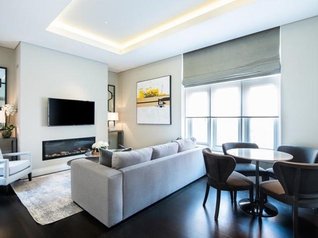 Apartment at North Audley Street, City of Westminster