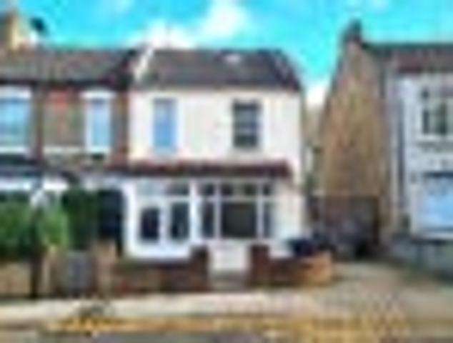 Apartment at North Grove, Greater London