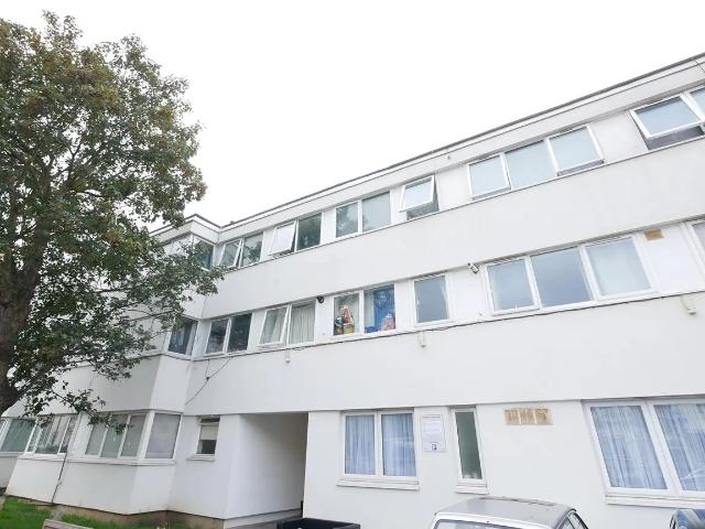 Apartment at North Grove, Greater London