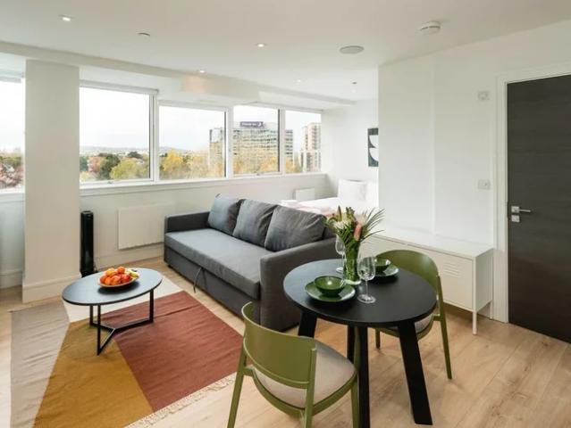Apartment at North End Road, Greater London