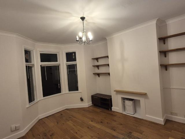 Apartment at North End Road, Greater London