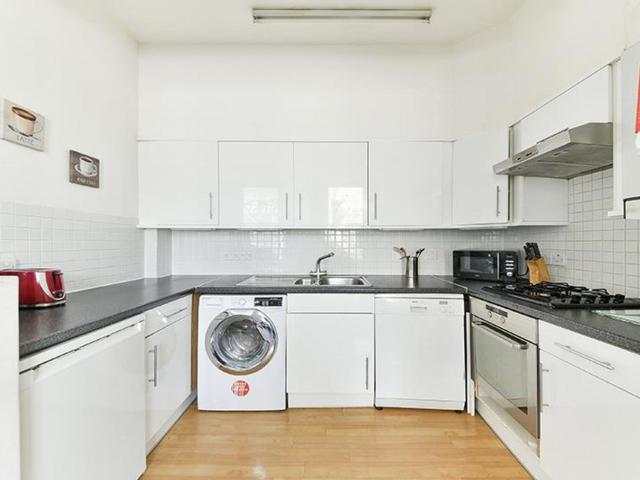 Apartment at North End Road, Greater London