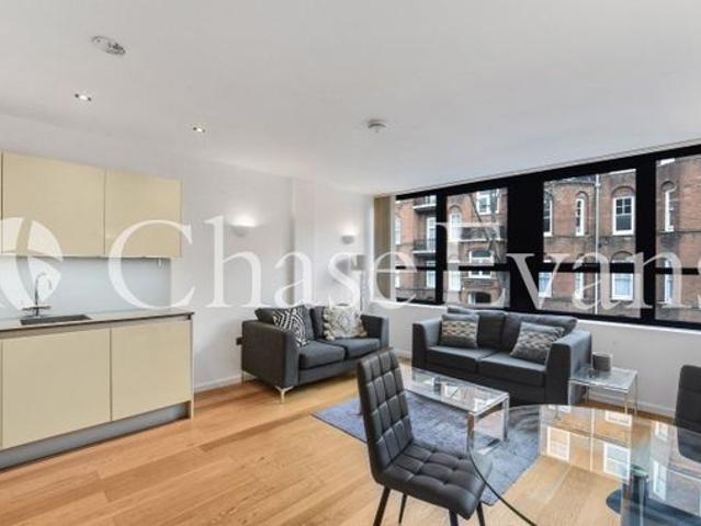 Apartment at North End Road, Greater London