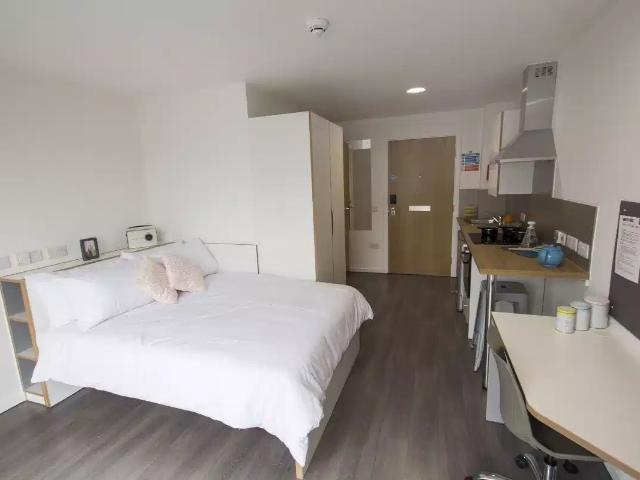 Room at North Hanover Street, Glasgow