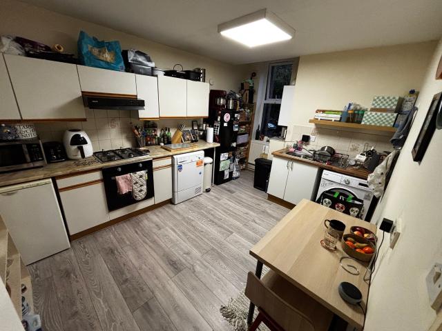 Apartment at North Hill Road, Leeds