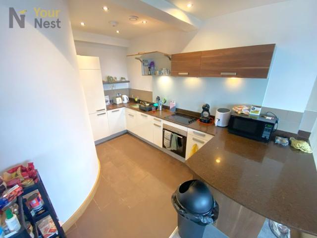 Apartment at North Lane, Leeds