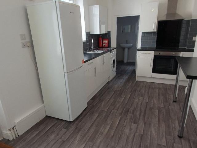 Apartment at North Luton Place, Cardiff