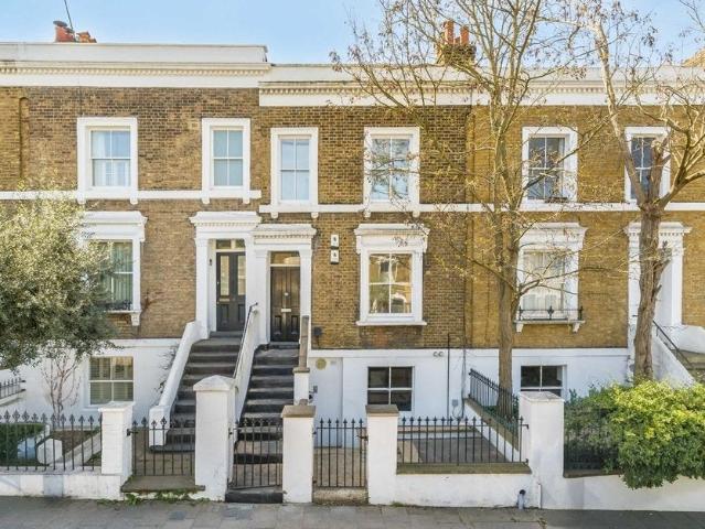 Apartment at North Street, Greater London