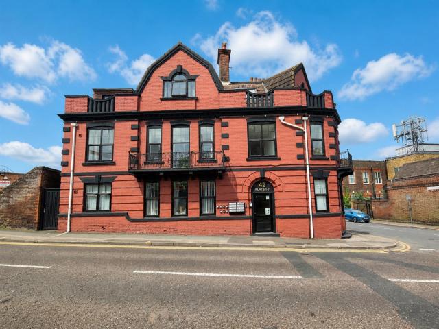 Apartment at North Street, Strood