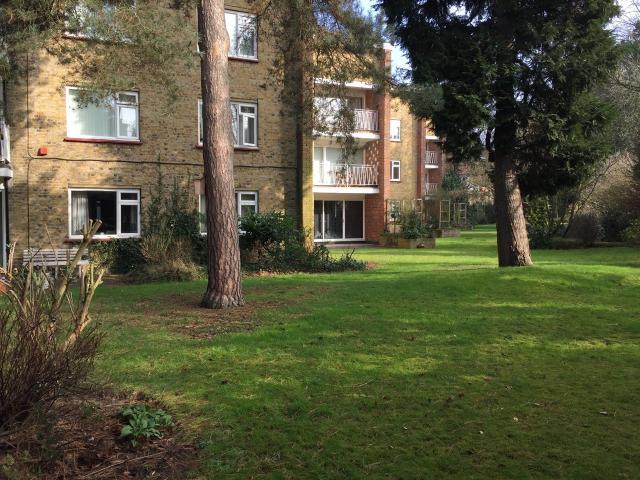 Apartment at North Park, Greater London