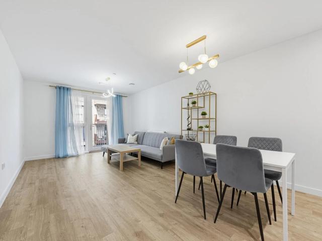 Apartment at North Woolwich Road, Greater London