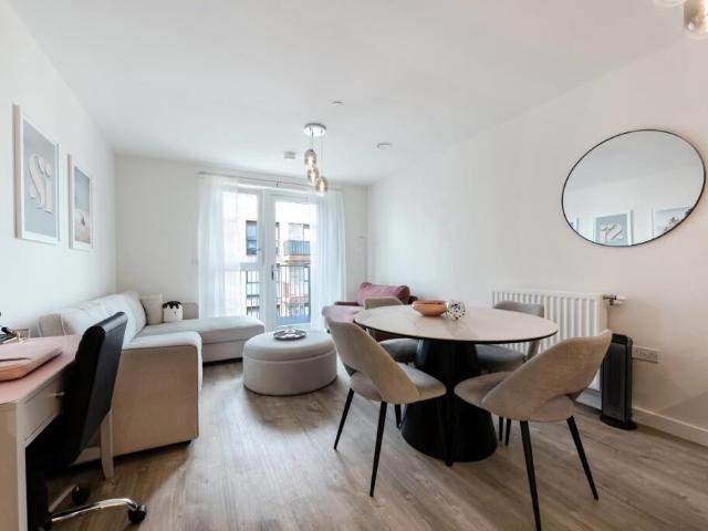 Apartment at North Woolwich Road, Greater London