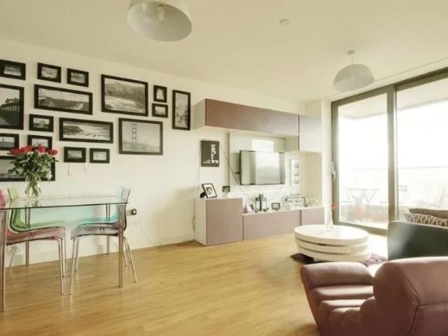 Apartment at North Woolwich Road, Greater London