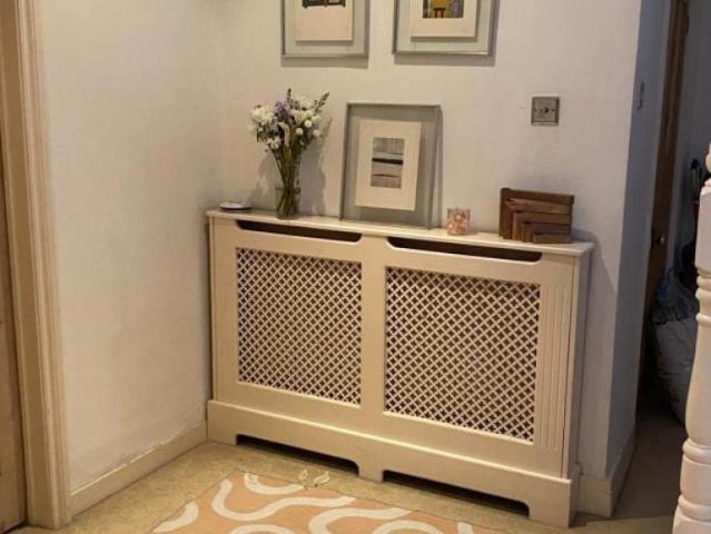Apartment at North Worple Way, Greater London