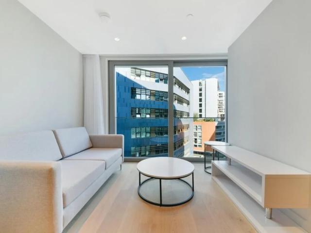 Apartment at North Wharf Road, City of Westminster