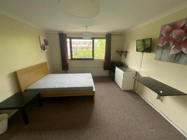 Apartment at North Twelfth Street, Milton Keynes