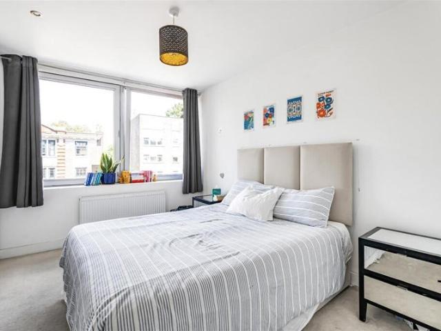 Apartment at Northbourne Road, Greater London