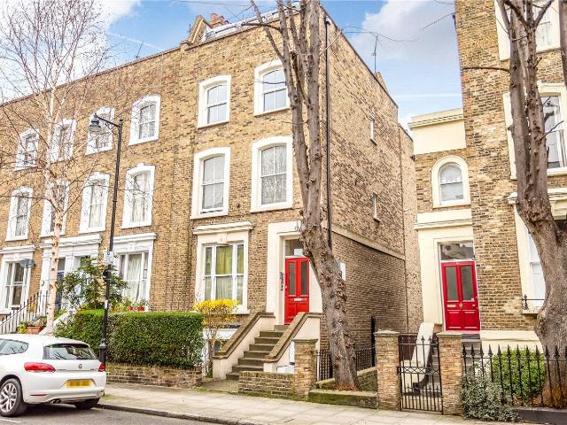 Apartment at Northchurch Road, Greater London