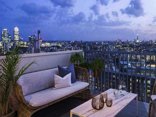 Apartment at Navigation Road, Greater London