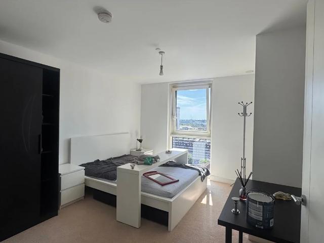 Apartment at Naomi Street, Greater London