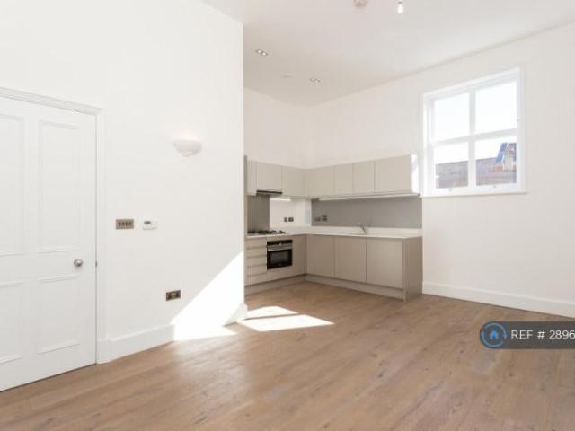 Apartment at Napoleon Lane, Greater London