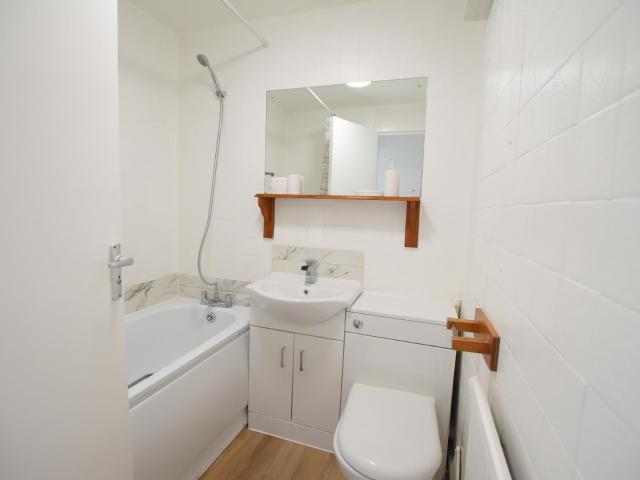 Apartment at Nether Street, Greater London