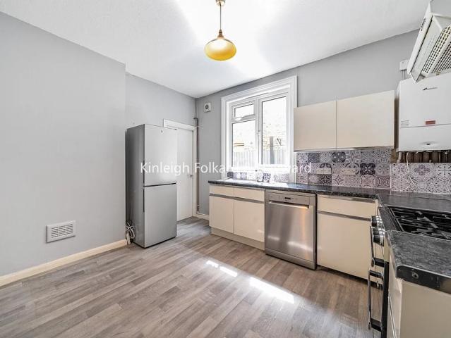 Apartment at Netherfield Road, Greater London