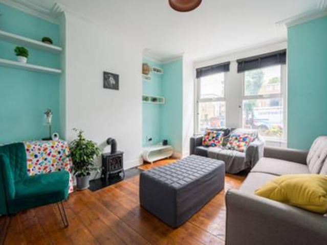Apartment at Neuchatel Road, Greater London