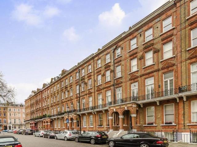 Apartment at Nevern Square, Greater London