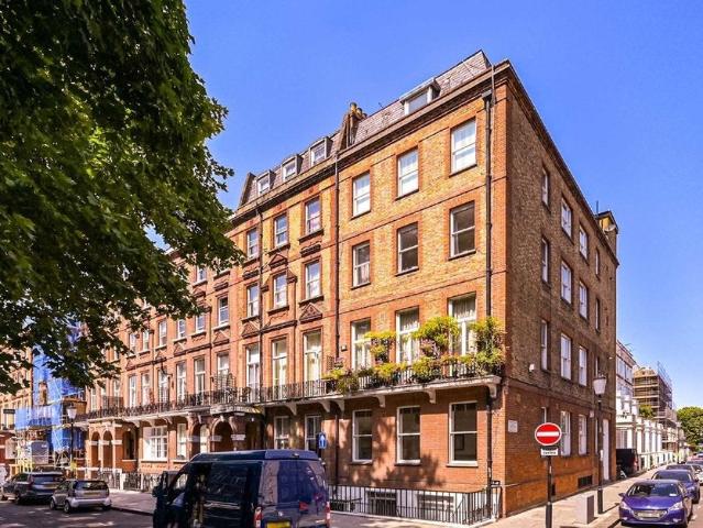 Apartment at Nevern Square, Greater London