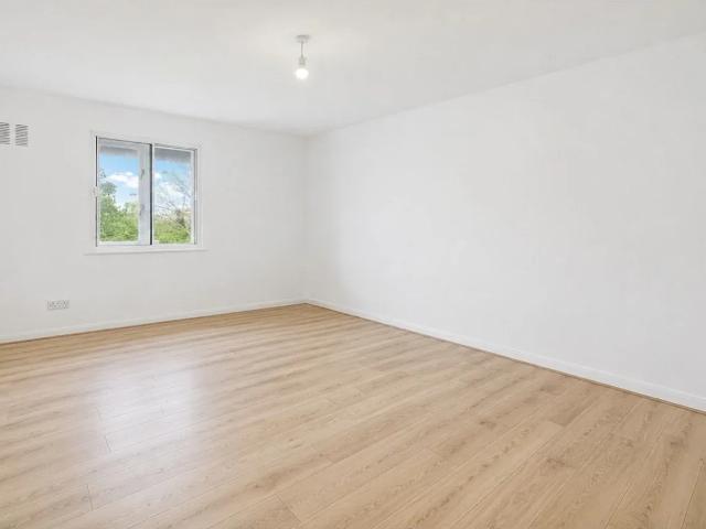 Apartment at Neville Close, Greater London
