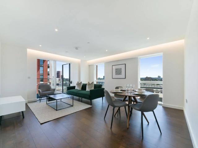 Apartment at New Mill Road, Greater London