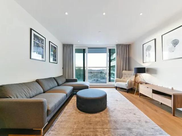 Apartment at New Mill Road, Greater London