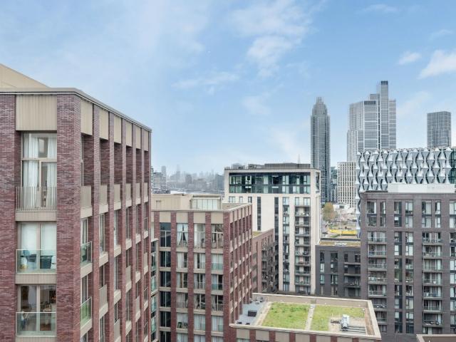 Apartment at New Mill Road, Greater London