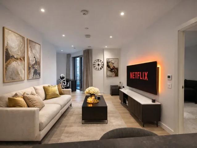 Apartment at New Mill Road, Greater London