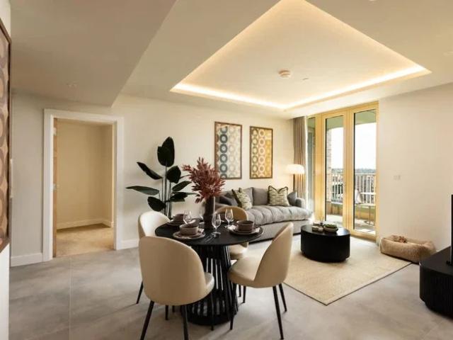 Apartment at New Mill Road, Greater London
