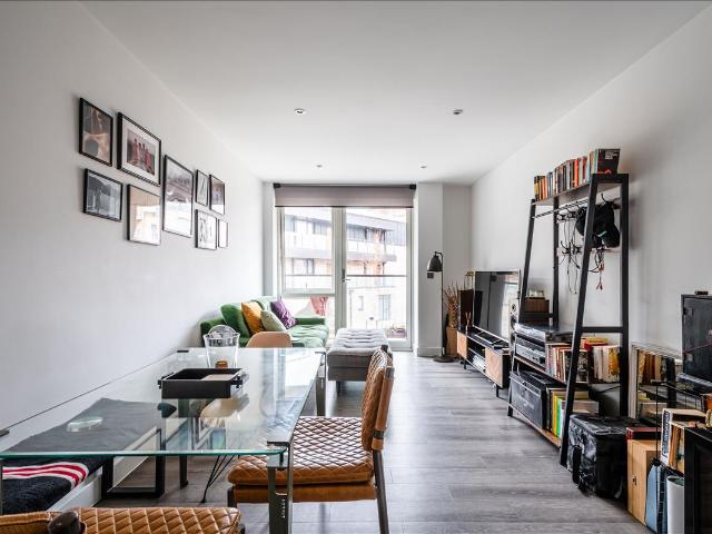Apartment at New North Road, Greater London