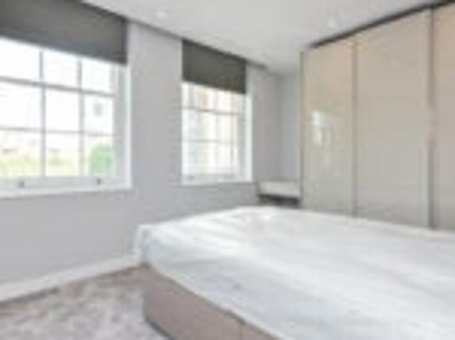 Apartment at New North Road, Greater London