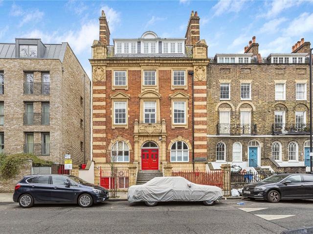 Apartment at New North Road, Greater London