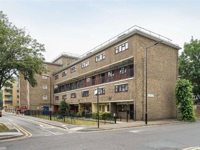 Apartment at New North Road, Greater London