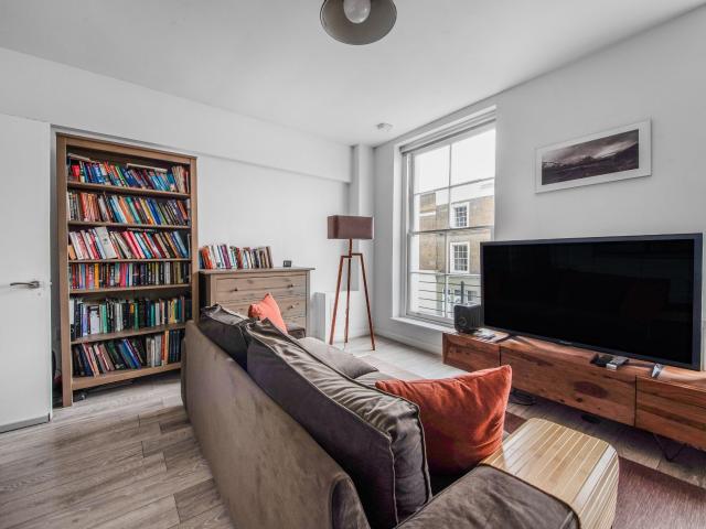 Apartment at New North Road, Greater London