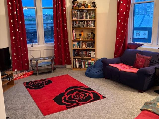 Apartment at New City Road, Glasgow