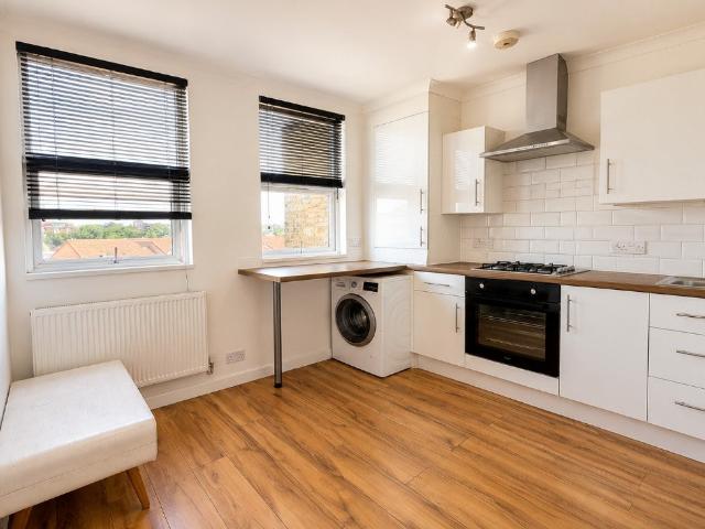 Apartment at New Cross Road, Greater London