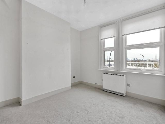 Apartment at New Cross Road, Greater London