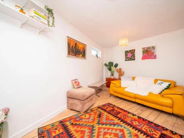 Apartment at New Cross Road, Greater London