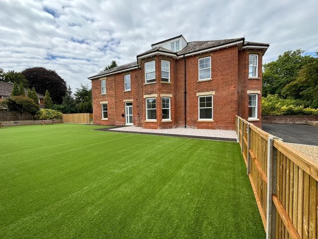Apartment at New Dover Road, Canterbury