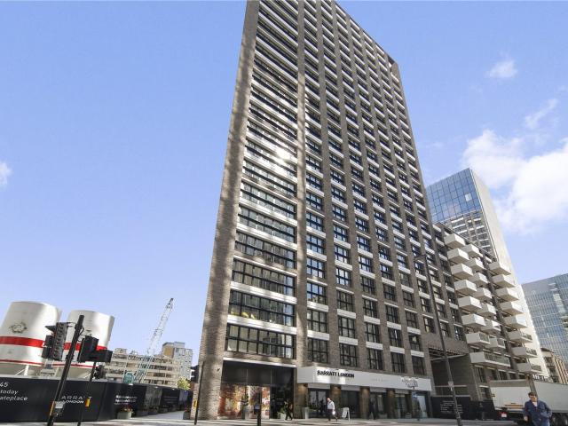 Apartment at New Drum Street, Greater London