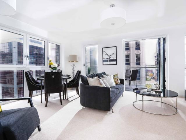 Apartment at New Drum Street, Greater London