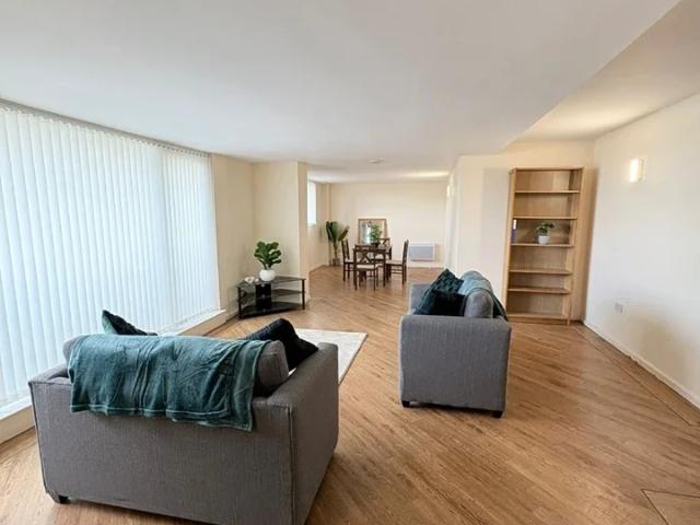 Apartment at New Hall Lane, Preston