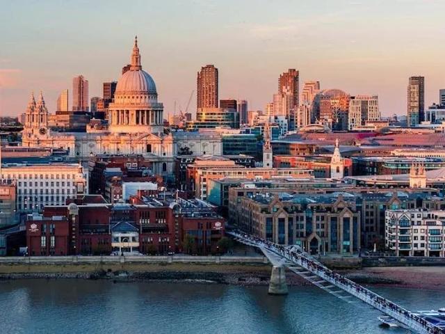 Apartment at New Kent Road, Greater London